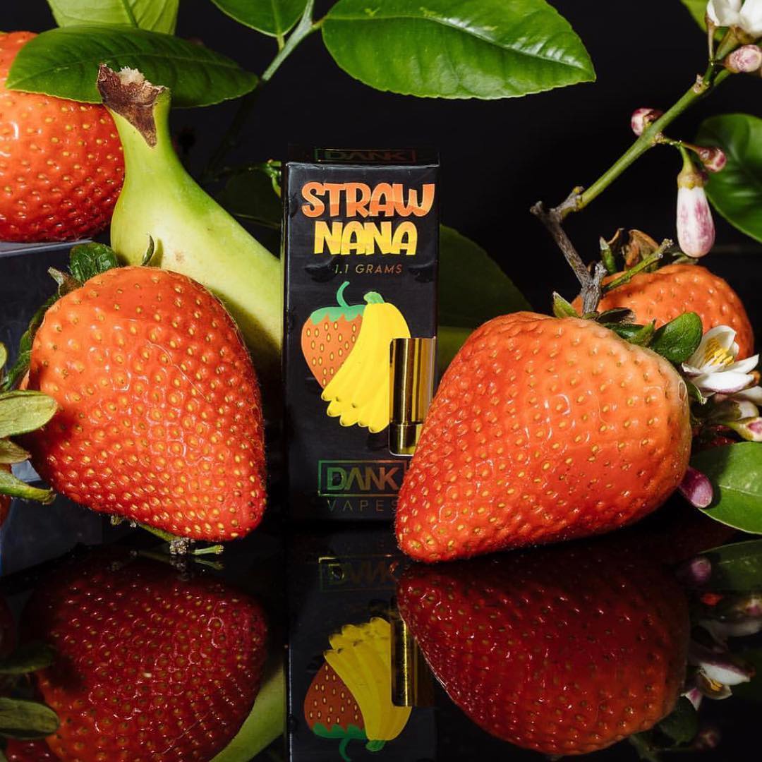 Strawnana Dank Vapes Carts Full Gram Cartridges